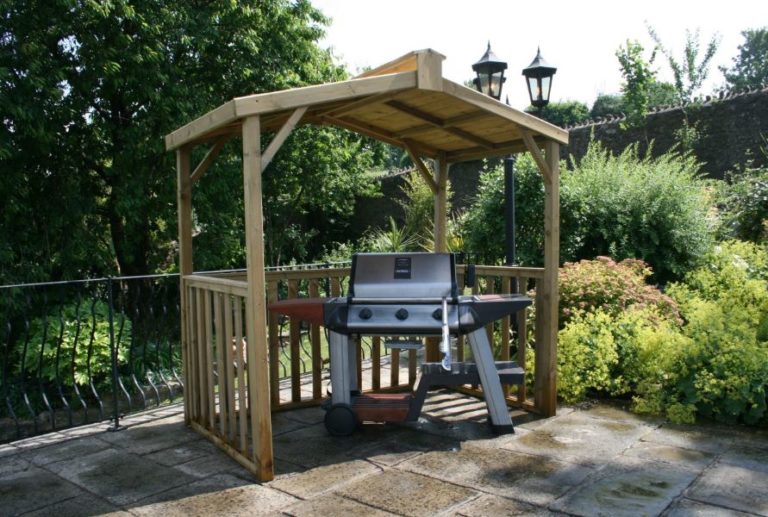 Purley Shelter - Ellis Dawe & Son Ltd